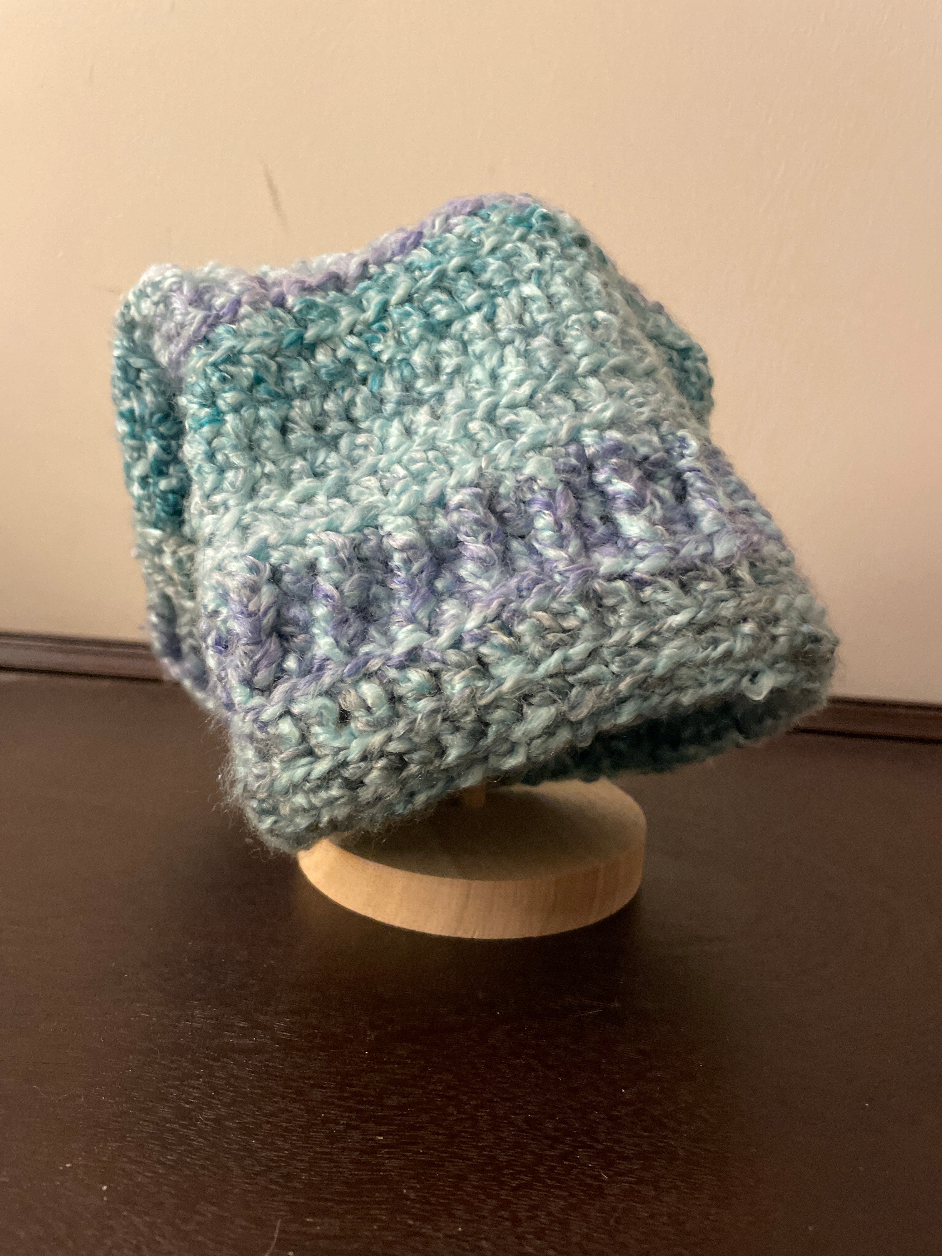 Child slouchy hat – Deaf Craft Lady
